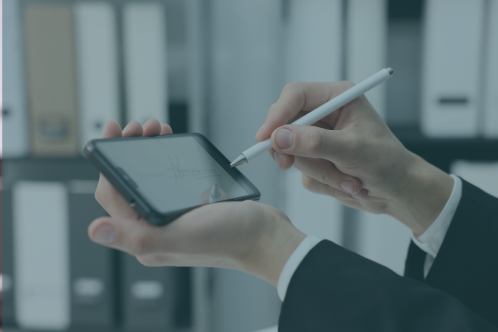 Our Guide to Electronic Signatures For Small Business (12 Amazing Tools)